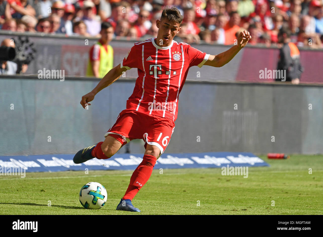 Munich, Germany28th Apr, 2018. Meritan SHABANI (FC Bayern Munich ...