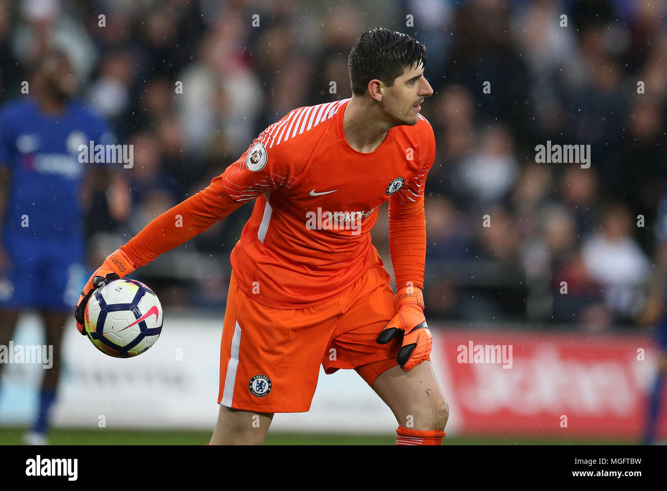 Thibaut courtois chelsea goalkeeper hi-res stock photography and images ...
