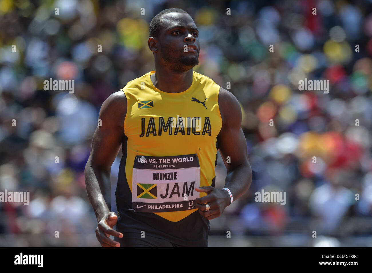 Philadelphia, Pennsylvania, USA. 28th Apr, 2018. JEVAUGH MINZIE warms ...