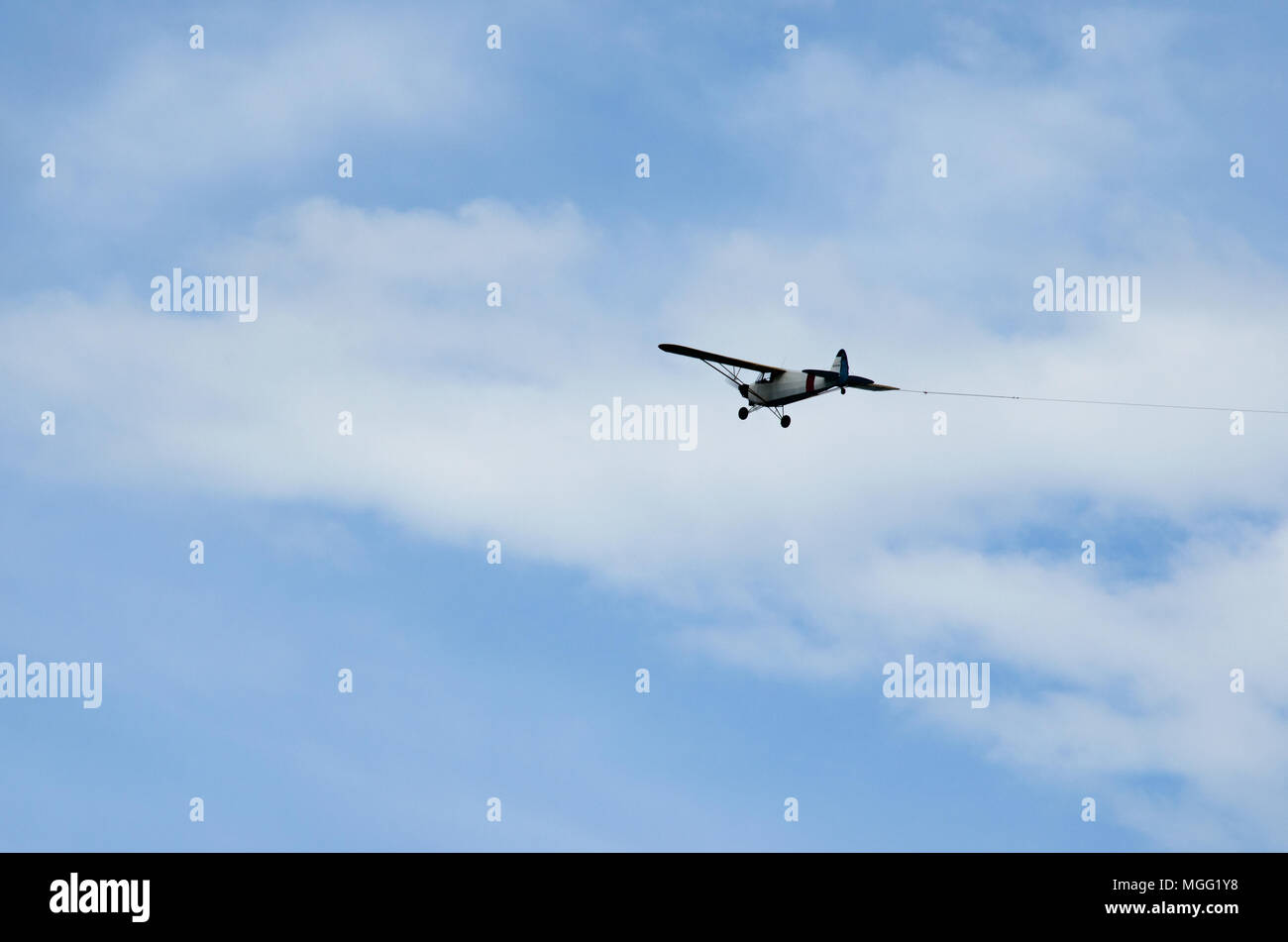 small plane flying Stock Photo - Alamy