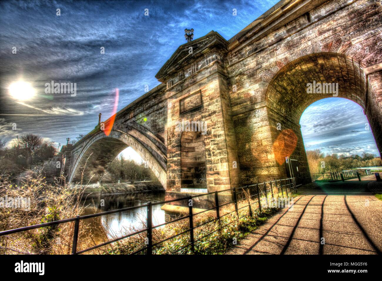 Victorian stone arch bridge hi-res stock photography and images - Alamy