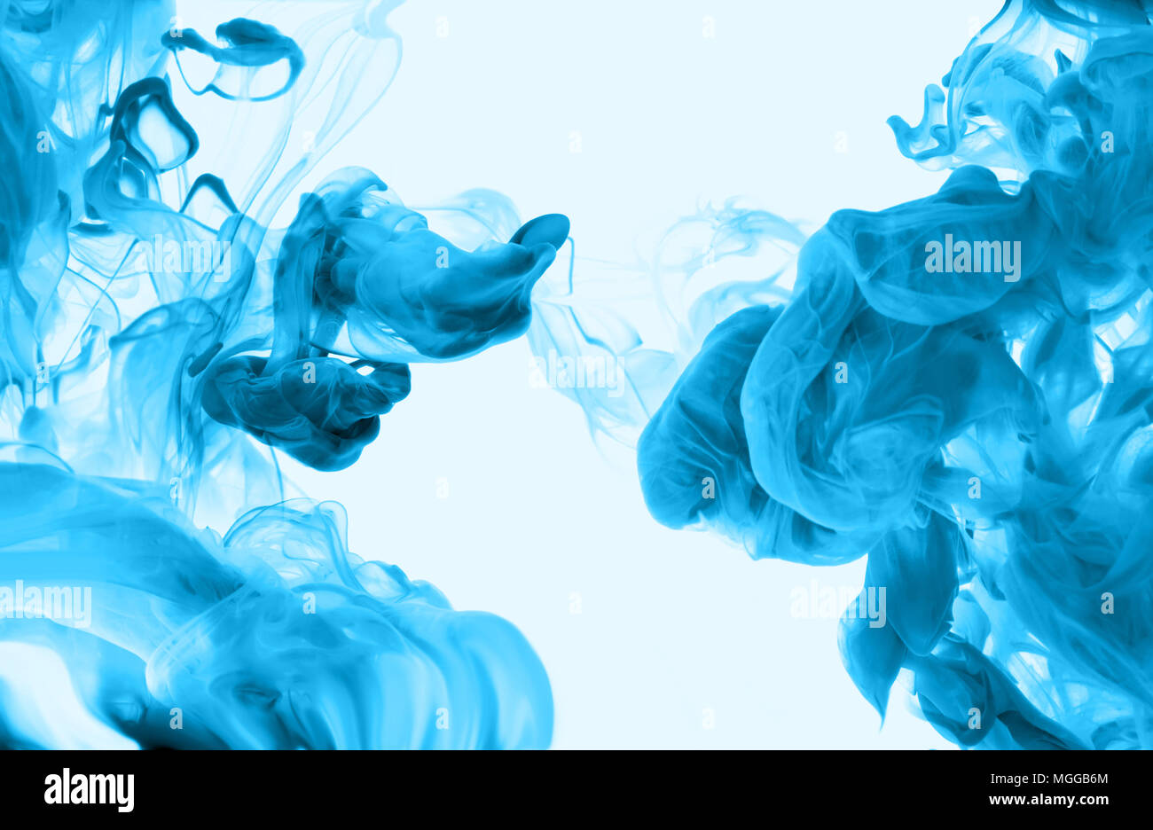 Colors in water hi-res stock photography and images - Alamy