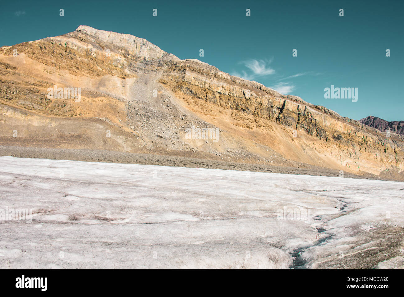 Columbia icefield hi-res stock photography and images - Alamy