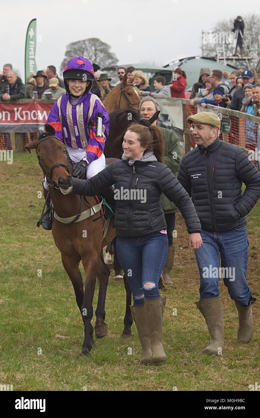 Pony racing hi-res stock photography and images - Alamy