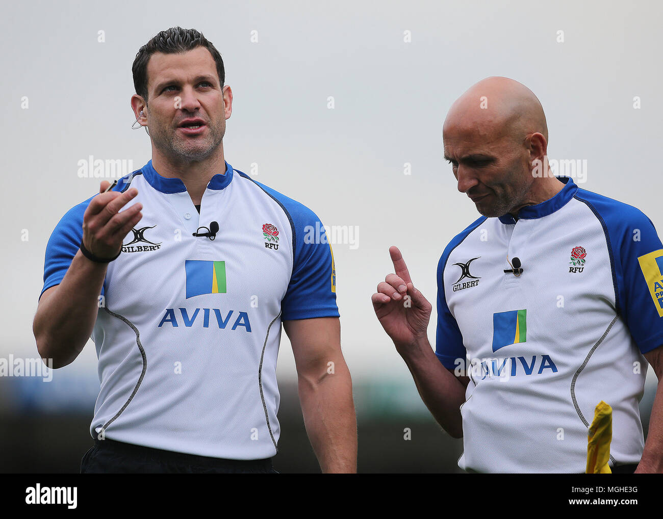 Rugby referee making decision hi-res stock photography and images - Alamy