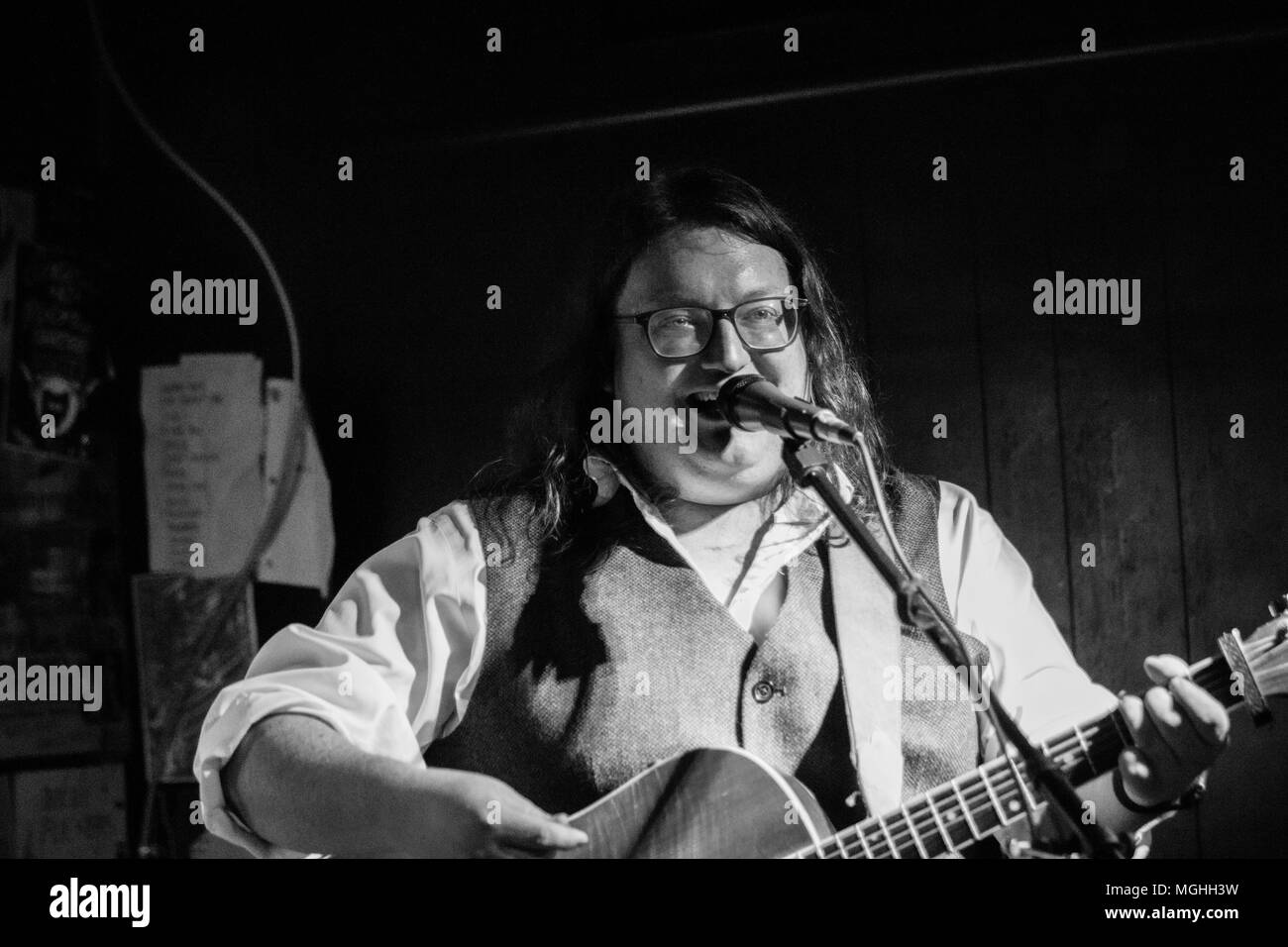 Tree to bar Black and White Stock Photos & Images - Alamy