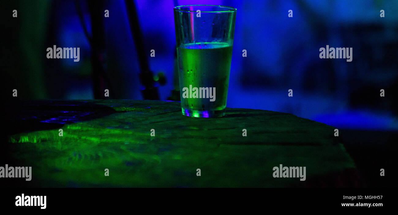 Beer on a Stump Stock Photo - Alamy