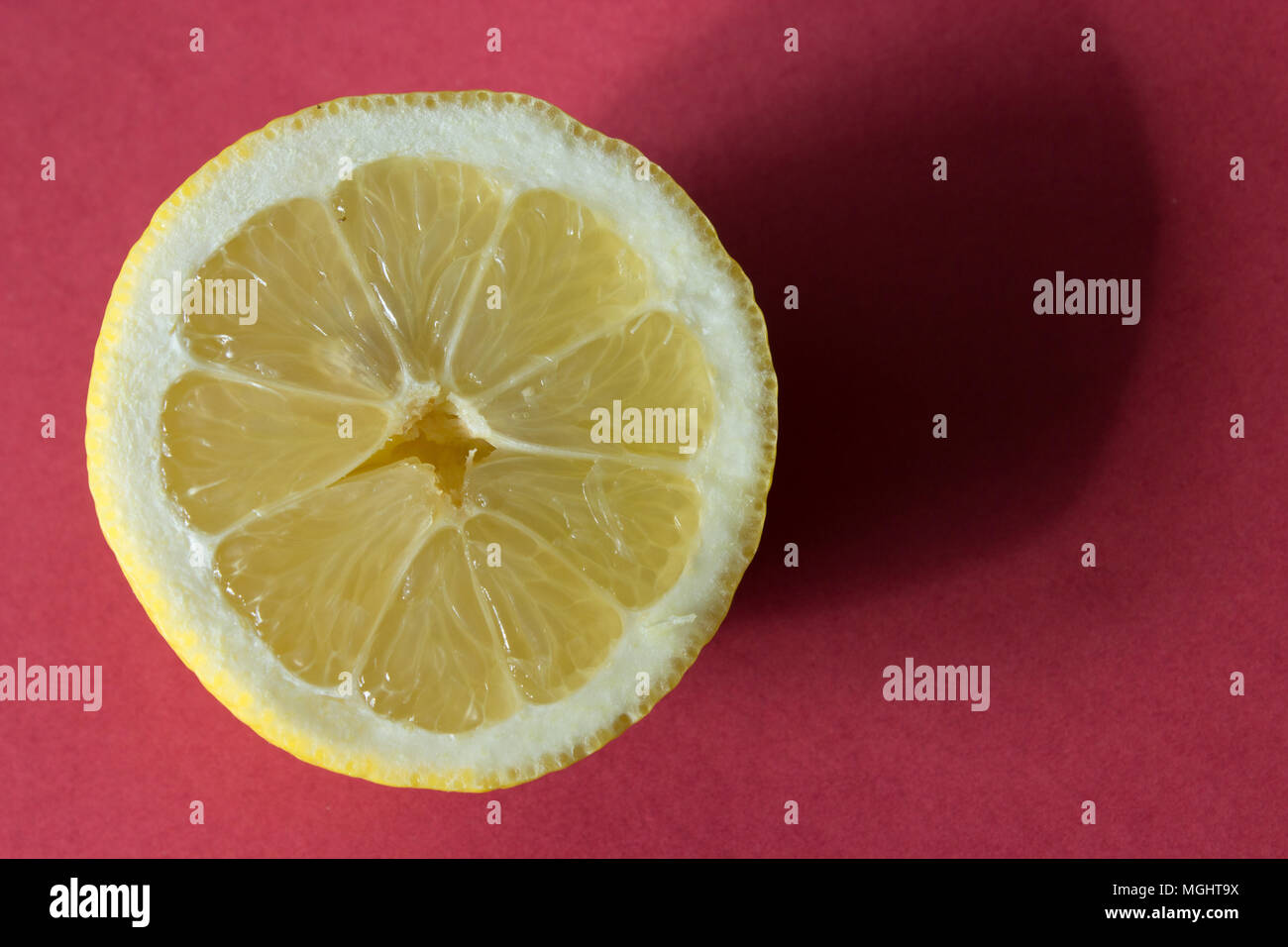 Lemon cut in half hi-res stock photography and images - Alamy