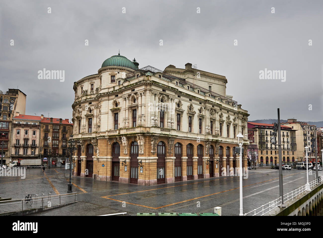 Theater architecture hi-res stock photography and images - Alamy