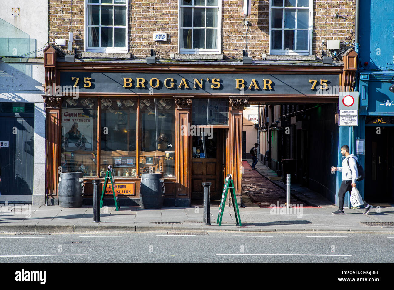 Brogans bar dublin hi-res stock photography and images - Alamy