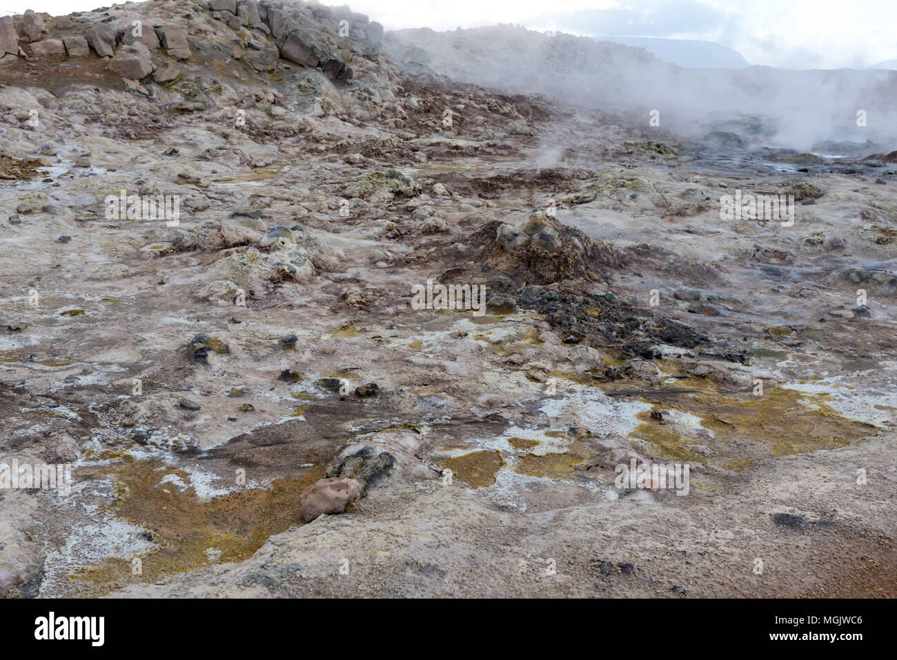 Sulfur rocks hi-res stock photography and images - Alamy