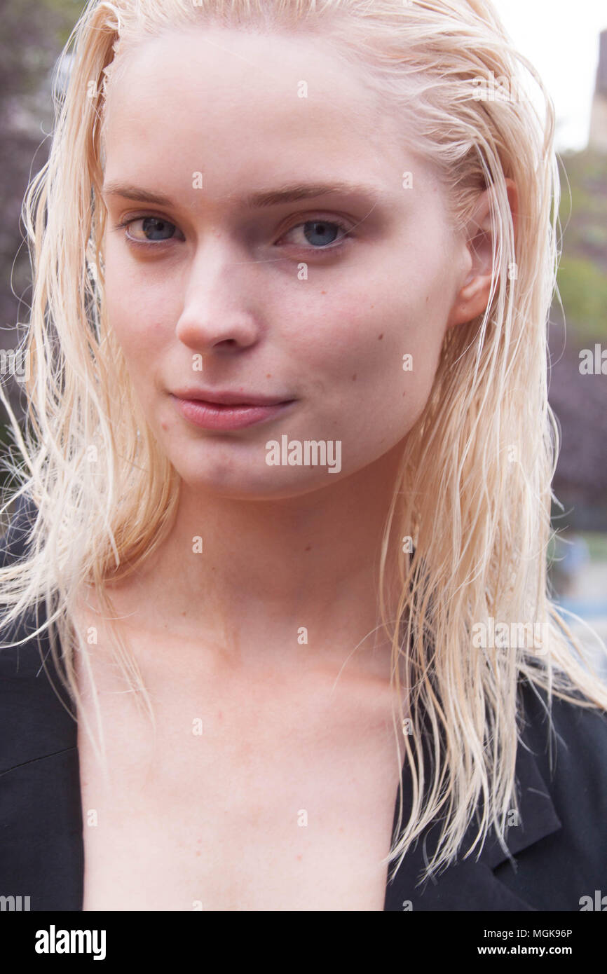 Beauty Portrait of Fashion model. Skin Care.Beautiful Glowing Skin. No ...