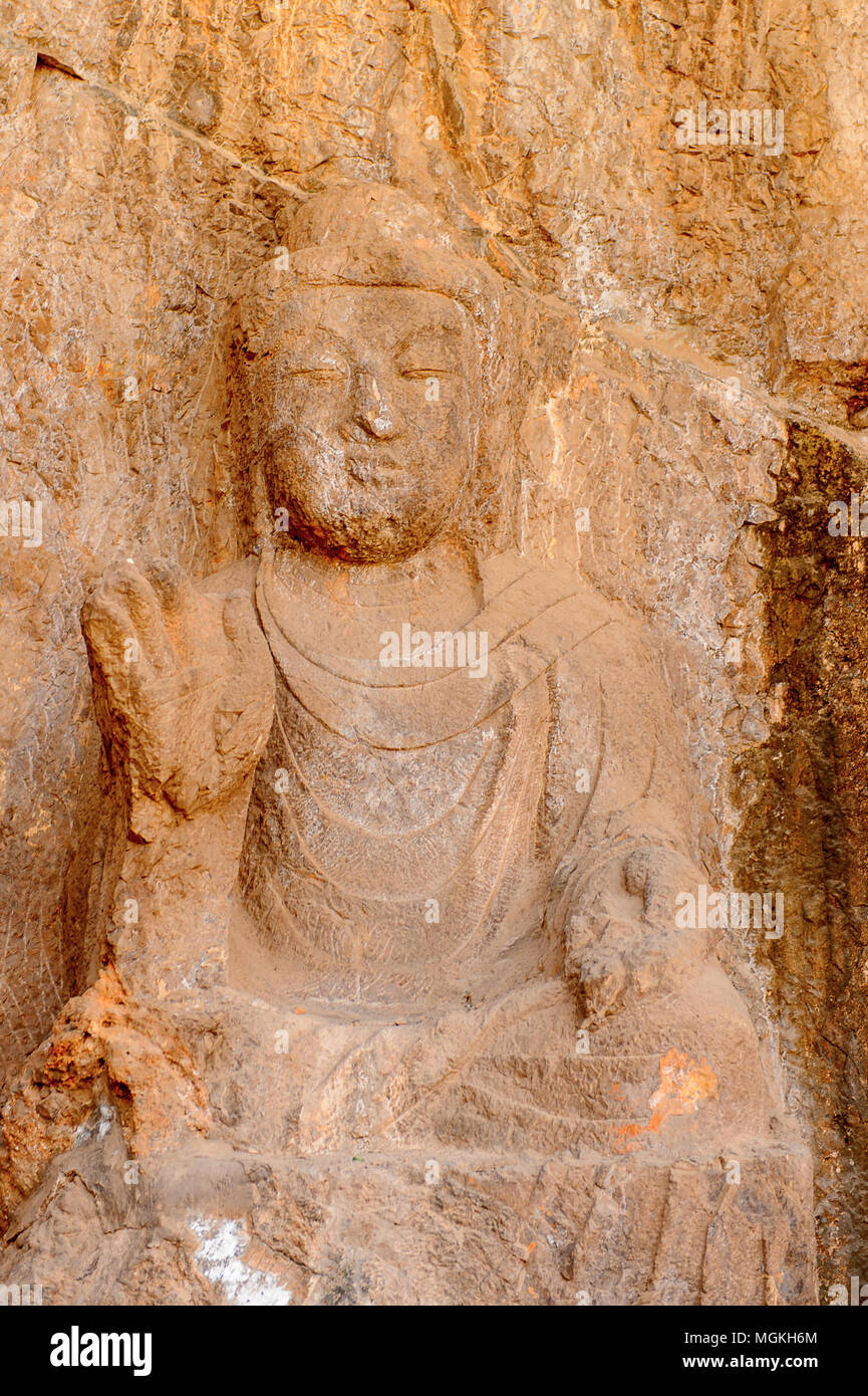 Longmen Grottoes ( Dragon's Gate Grottoes) or Longmen Caves.UNESCO ...