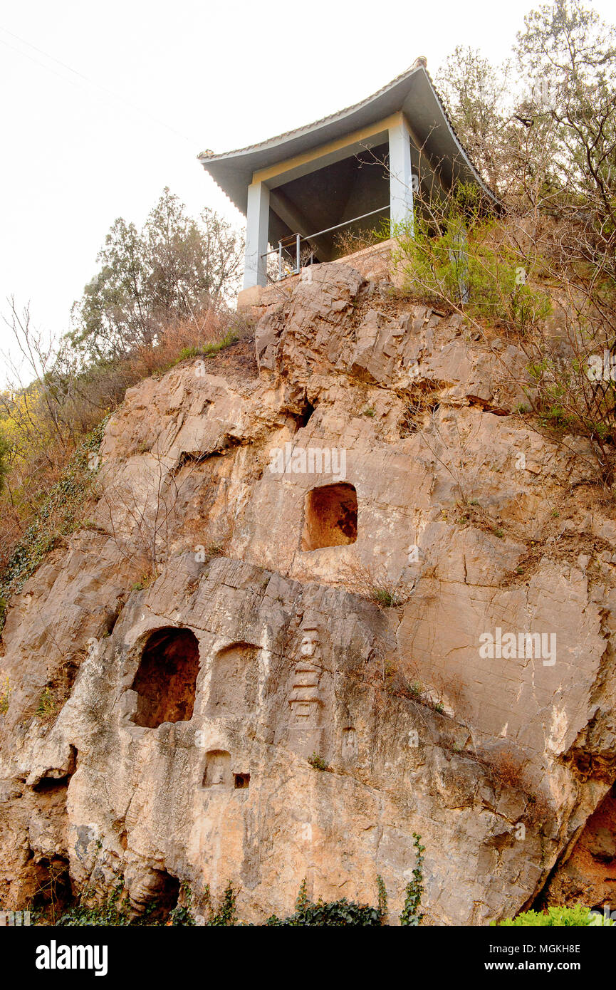 Longmen Grottoes ( Dragon's Gate Grottoes) or Longmen Caves.UNESCO ...