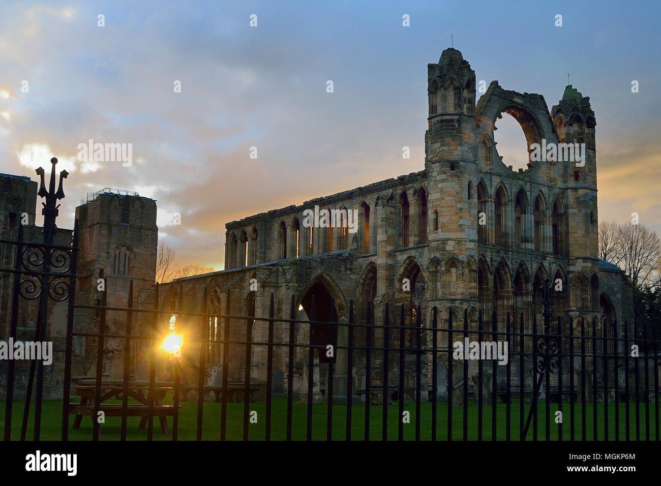 Elgin cathedral ruins hi-res stock photography and images - Alamy