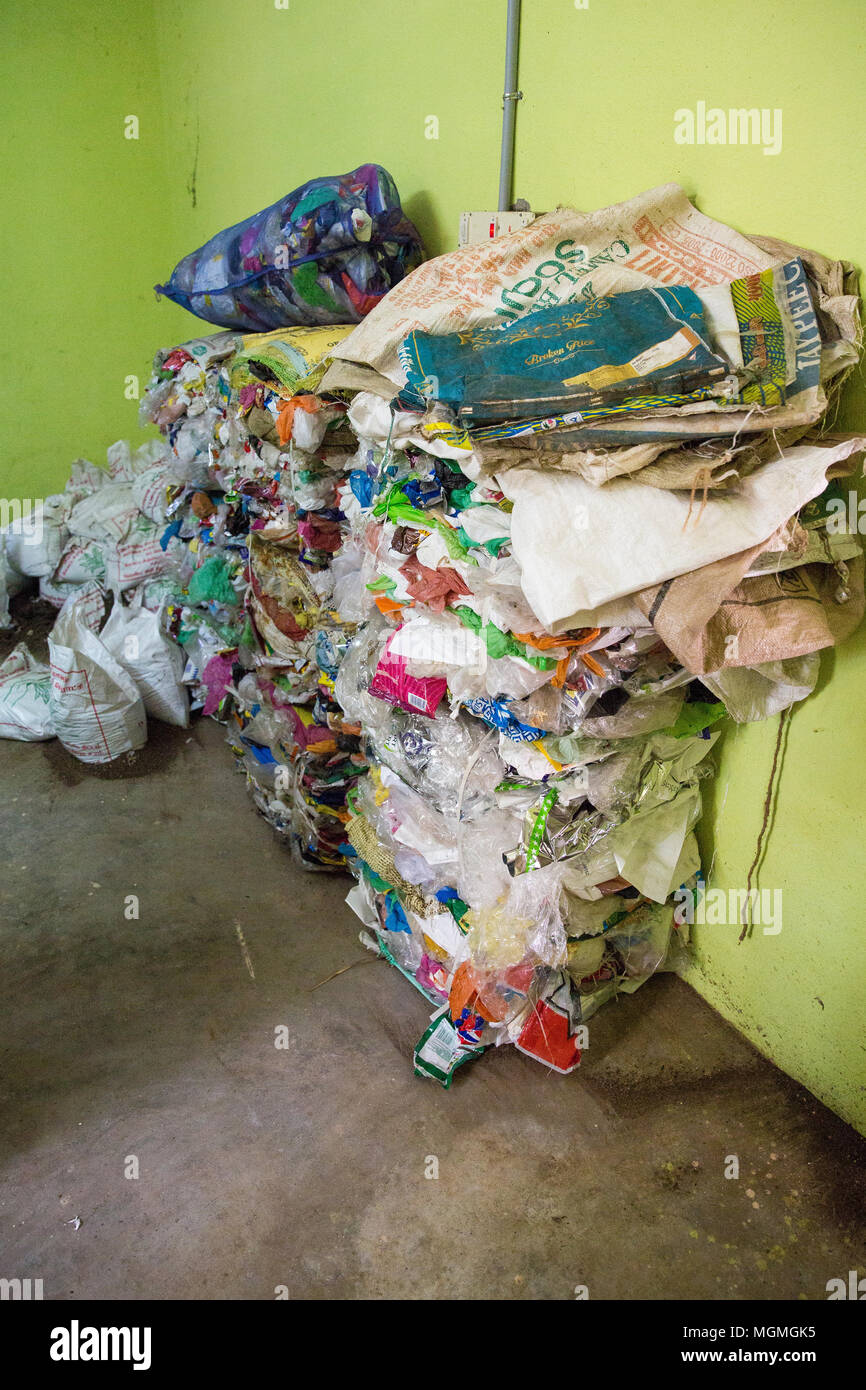 Piles of plastic bottles hi-res stock photography and images - Alamy
