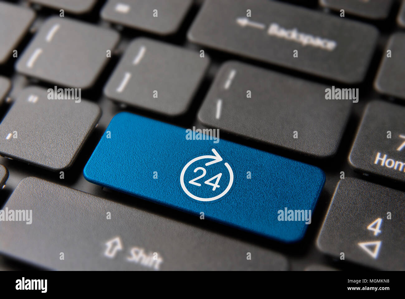 24 hours icon hi-res stock photography and images - Alamy