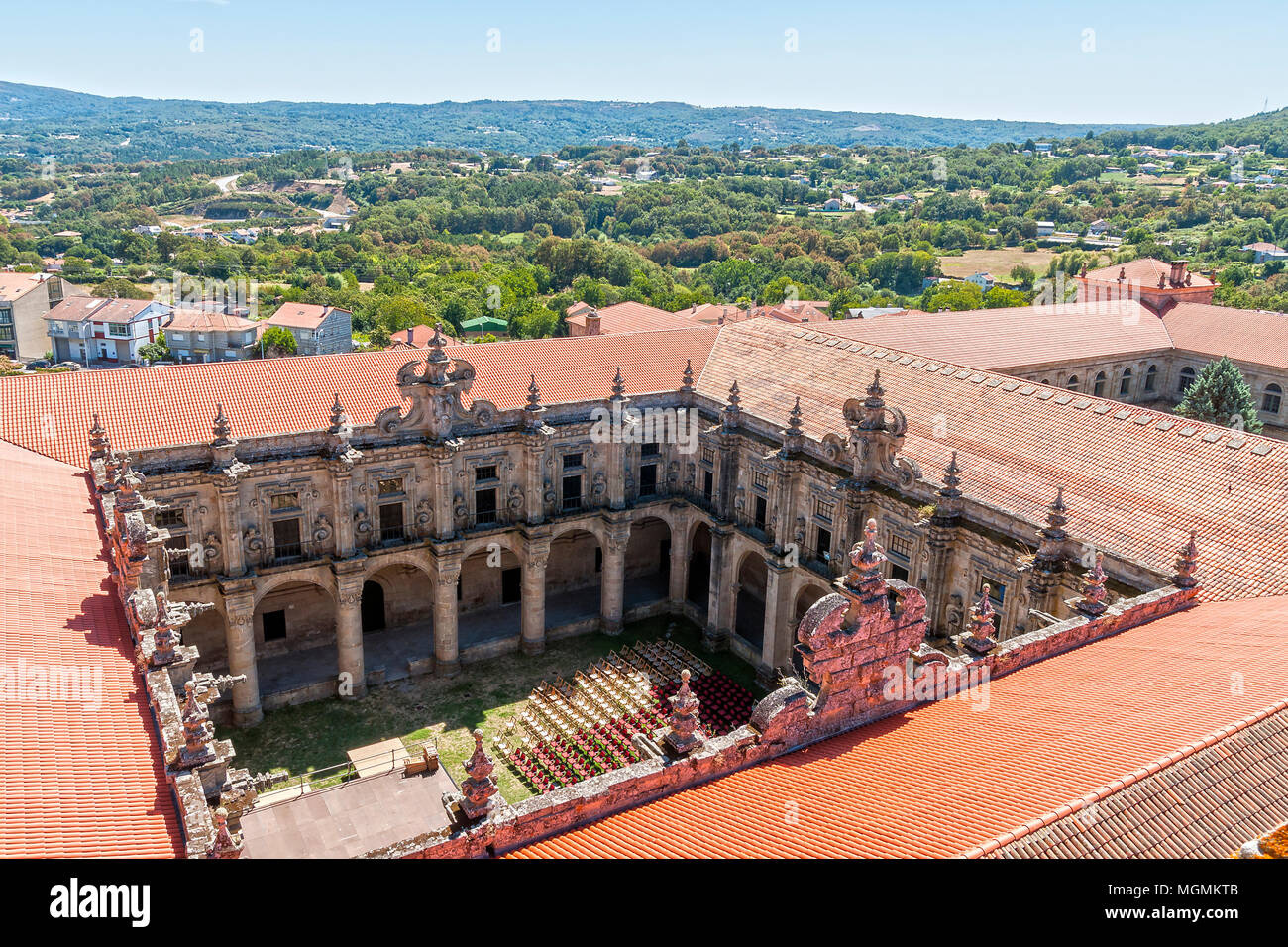 Claustro del Monasterio de San Salvador. Celanova. Ourense. Galicia ...