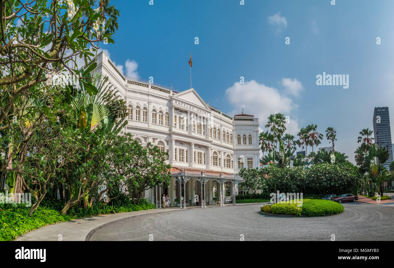 Raffles hotel singapore hi-res stock photography and images - Alamy