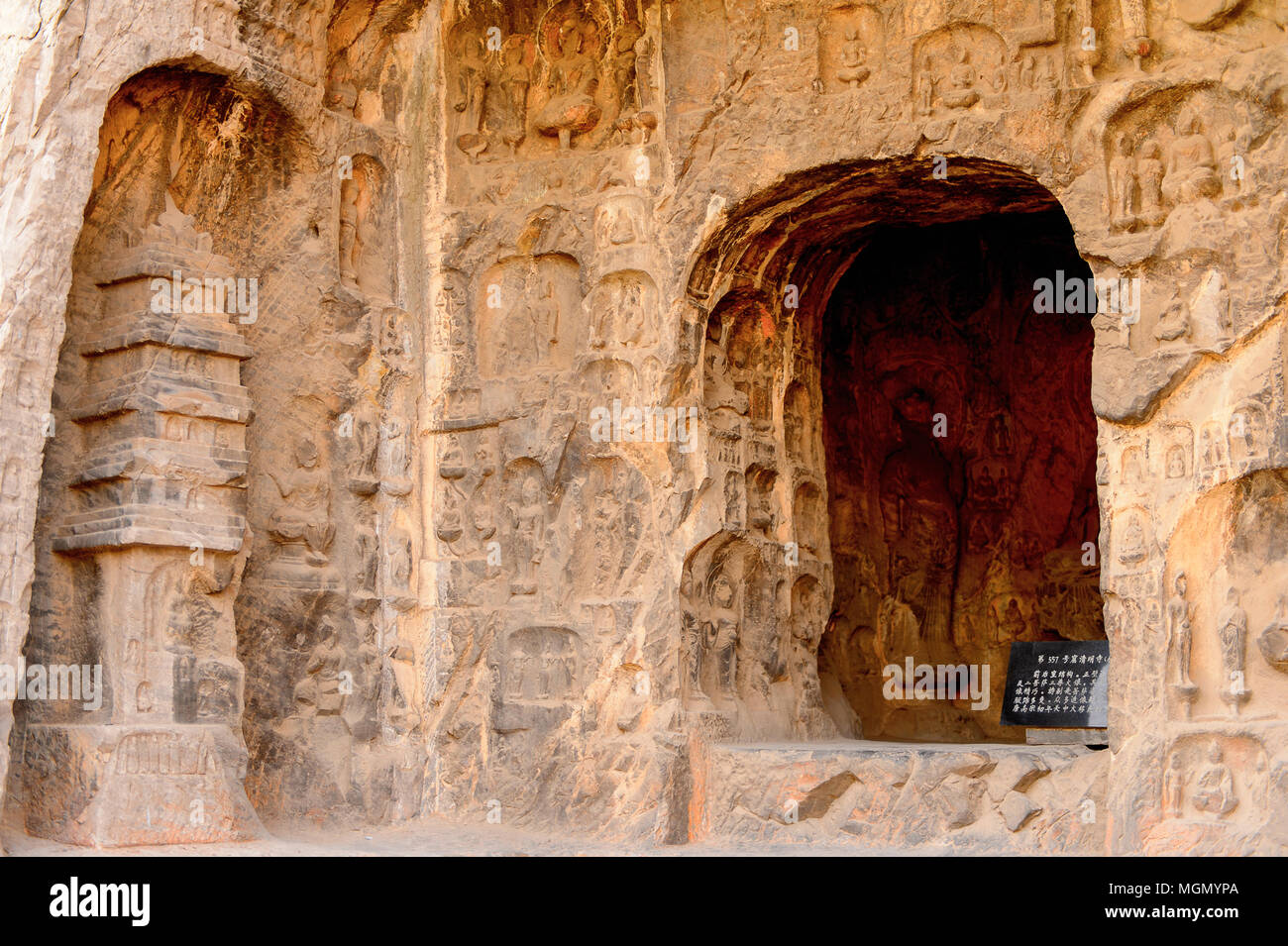 Longmen Grottoes ( Dragon's Gate Grottoes) or Longmen Caves.UNESCO ...