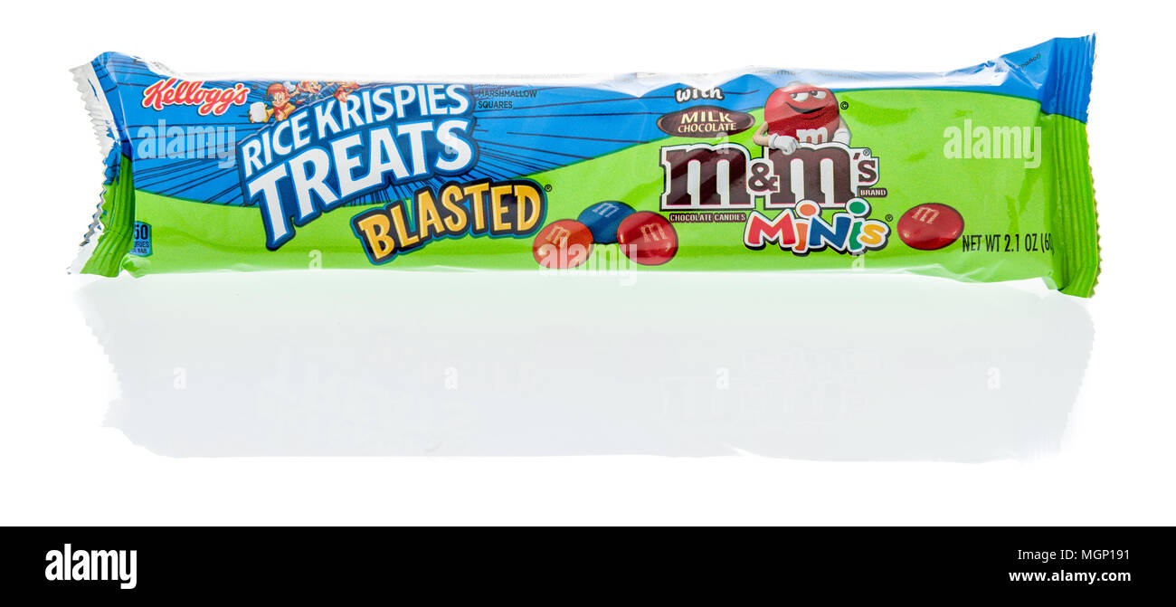 Winneconne, WI - 16 April 2018: A package of Rice Krispies treats ...