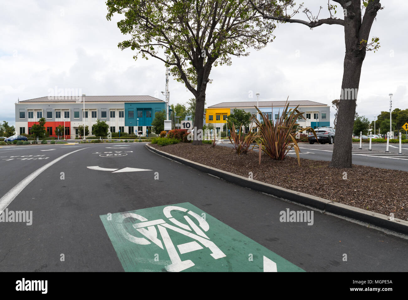 Facebook menlo park headquarters hi-res stock photography and images ...