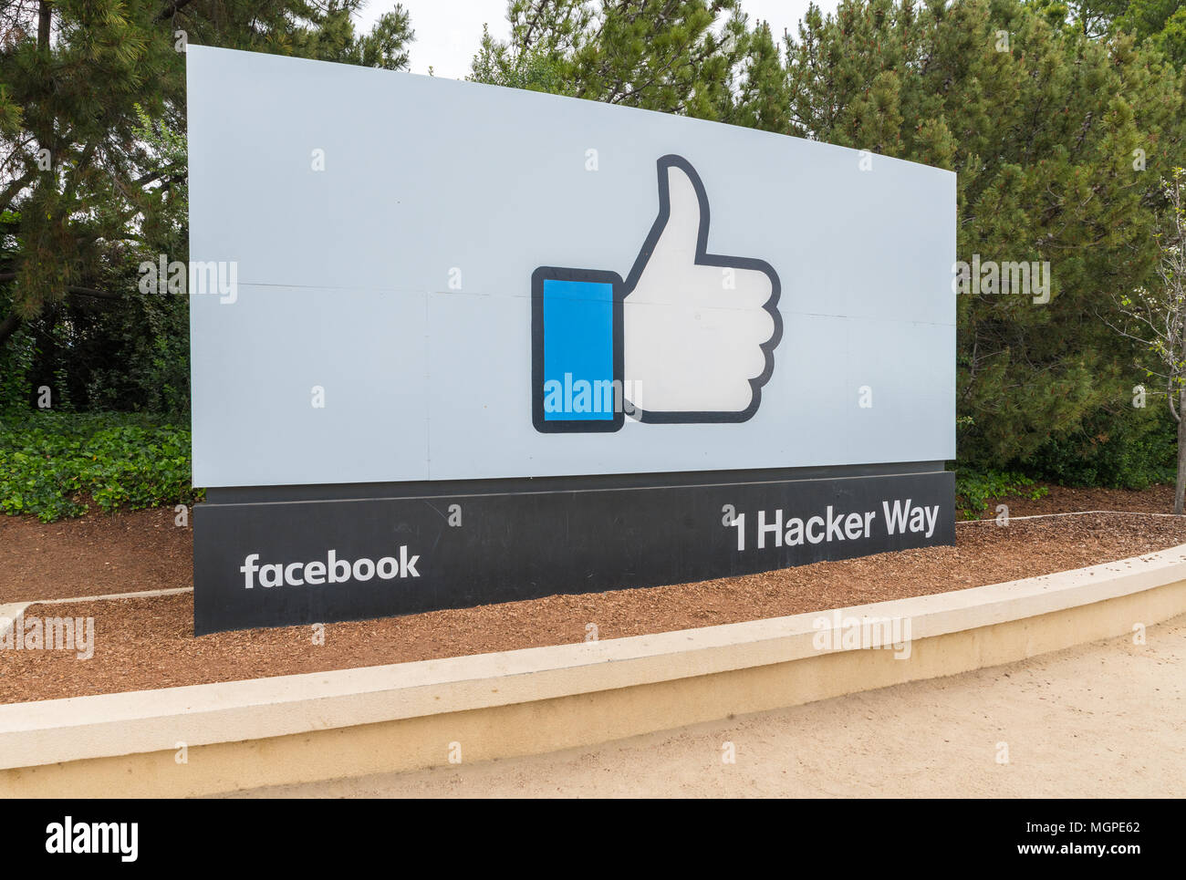 Silicon valley facebook hi-res stock photography and images - Alamy