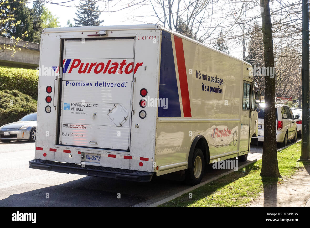 Purolator Truck Delivery High Resolution Stock Photography and Images ...