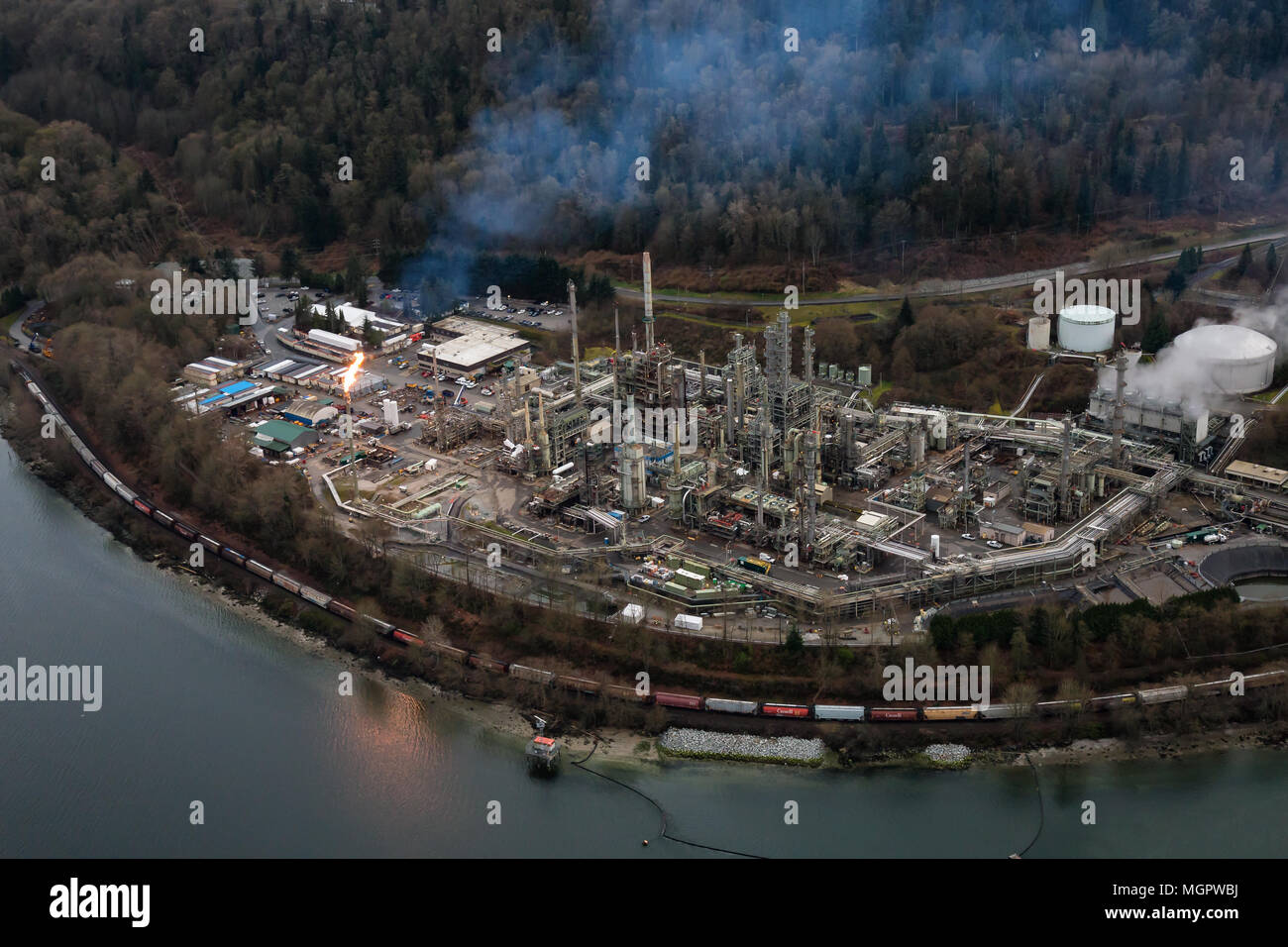 Oil refinery burnaby bc bc hi-res stock photography and images - Alamy