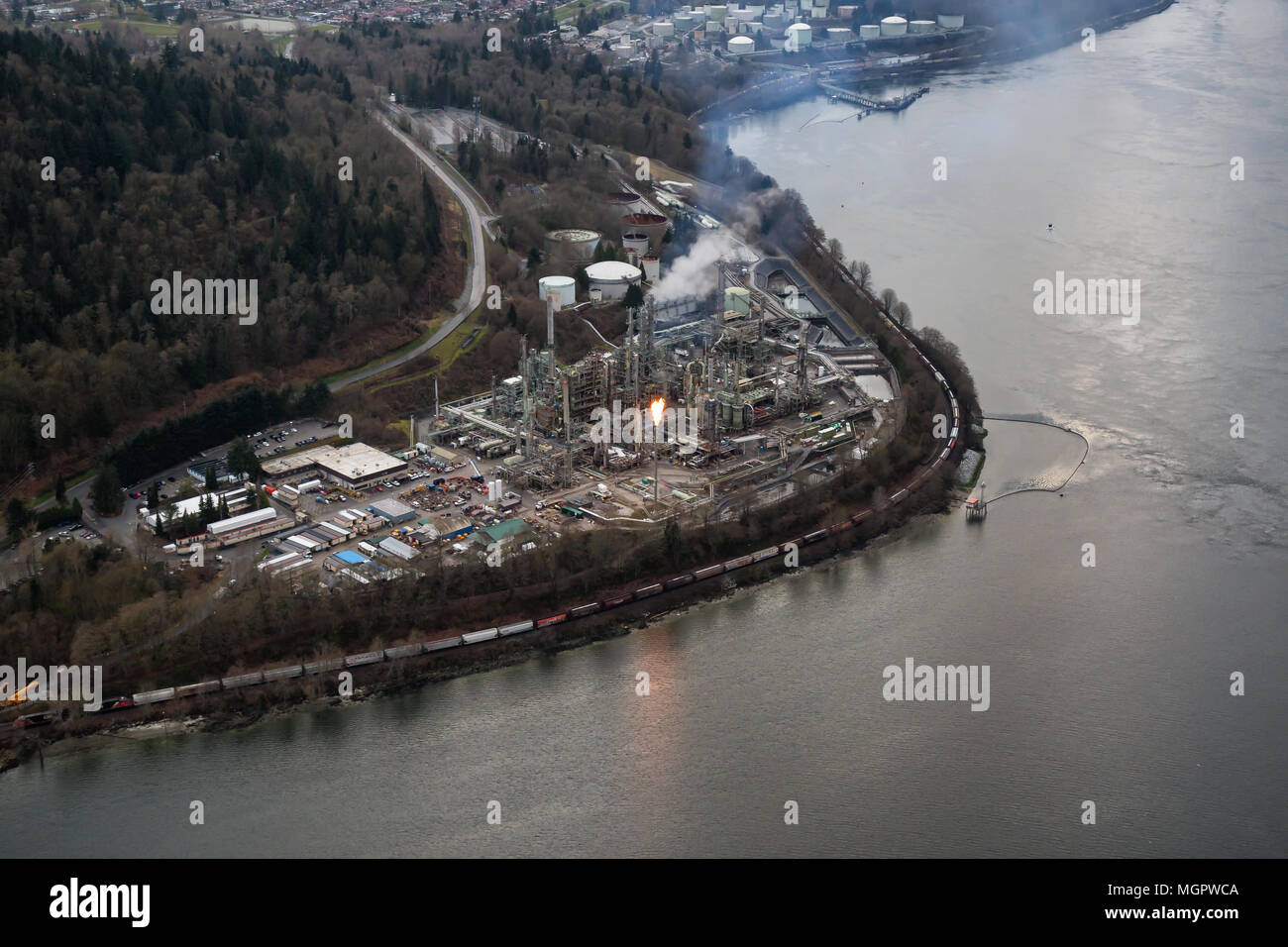 Oil refinery vancouver british columbia hi-res stock photography and ...
