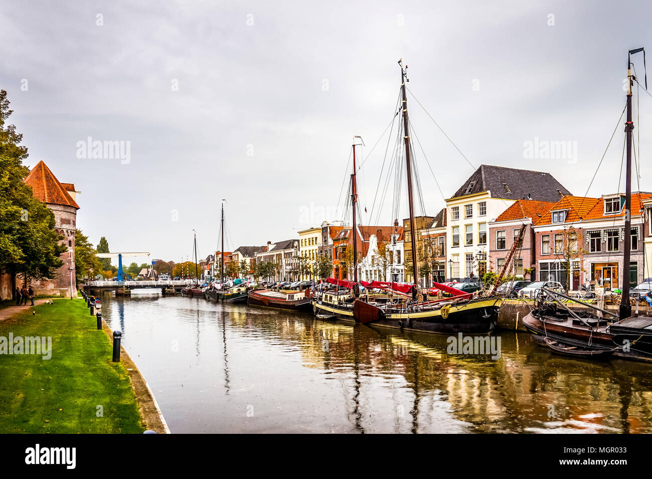 Traditional dutch fishing boats in hi-res stock photography and images ...