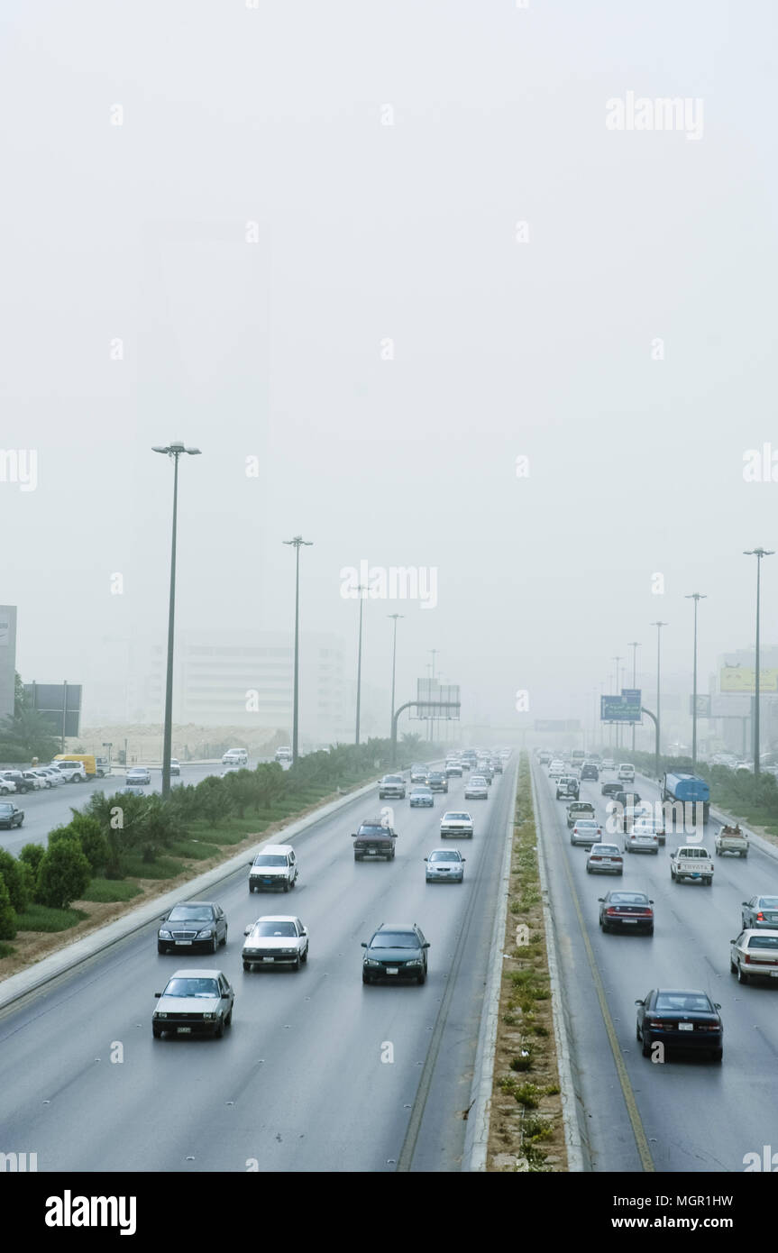 Saudi arabia sand hi-res stock photography and images - Alamy