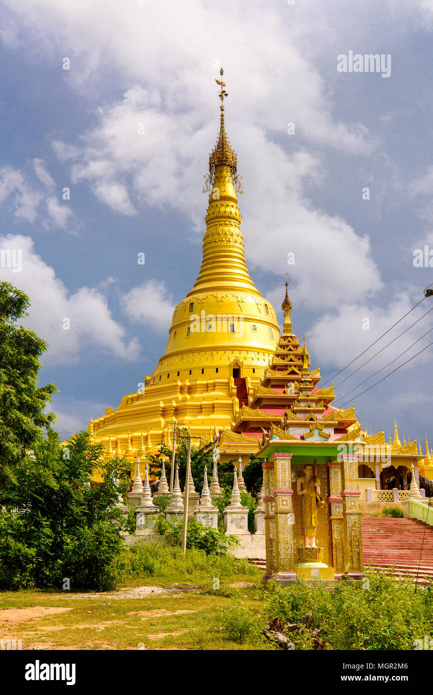 Maha Bodhi Ta Htaung ('a thousand great Bo trees'), a famous Buddhist ...