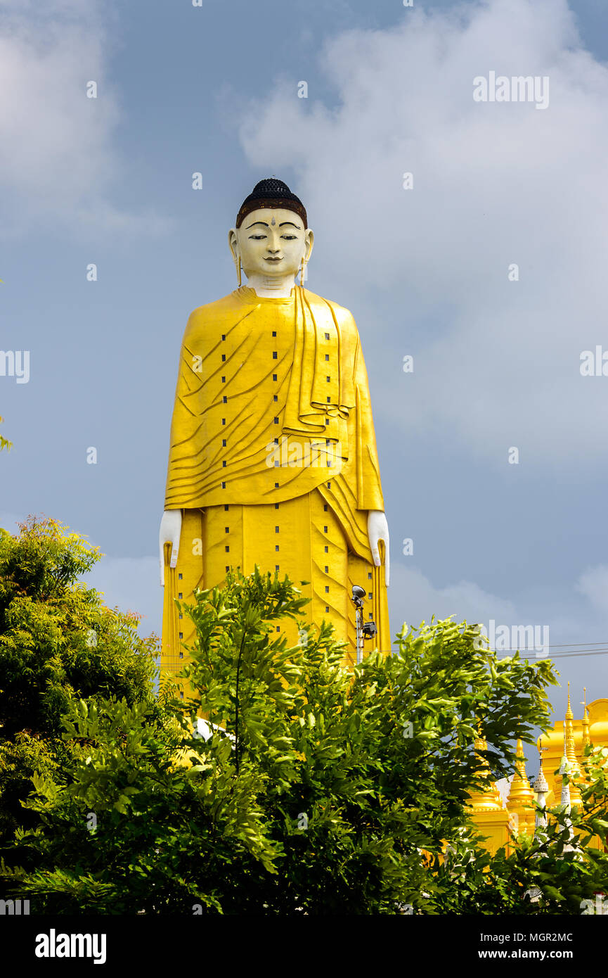 Giant standing Buddha at the Maha Bodhi Ta Htaung, a famous Buddhist ...