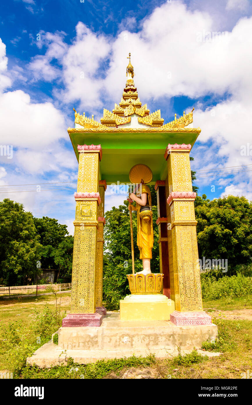 Maha Bodhi Ta Htaung ('a thousand great Bo trees'), a famous Buddhist ...