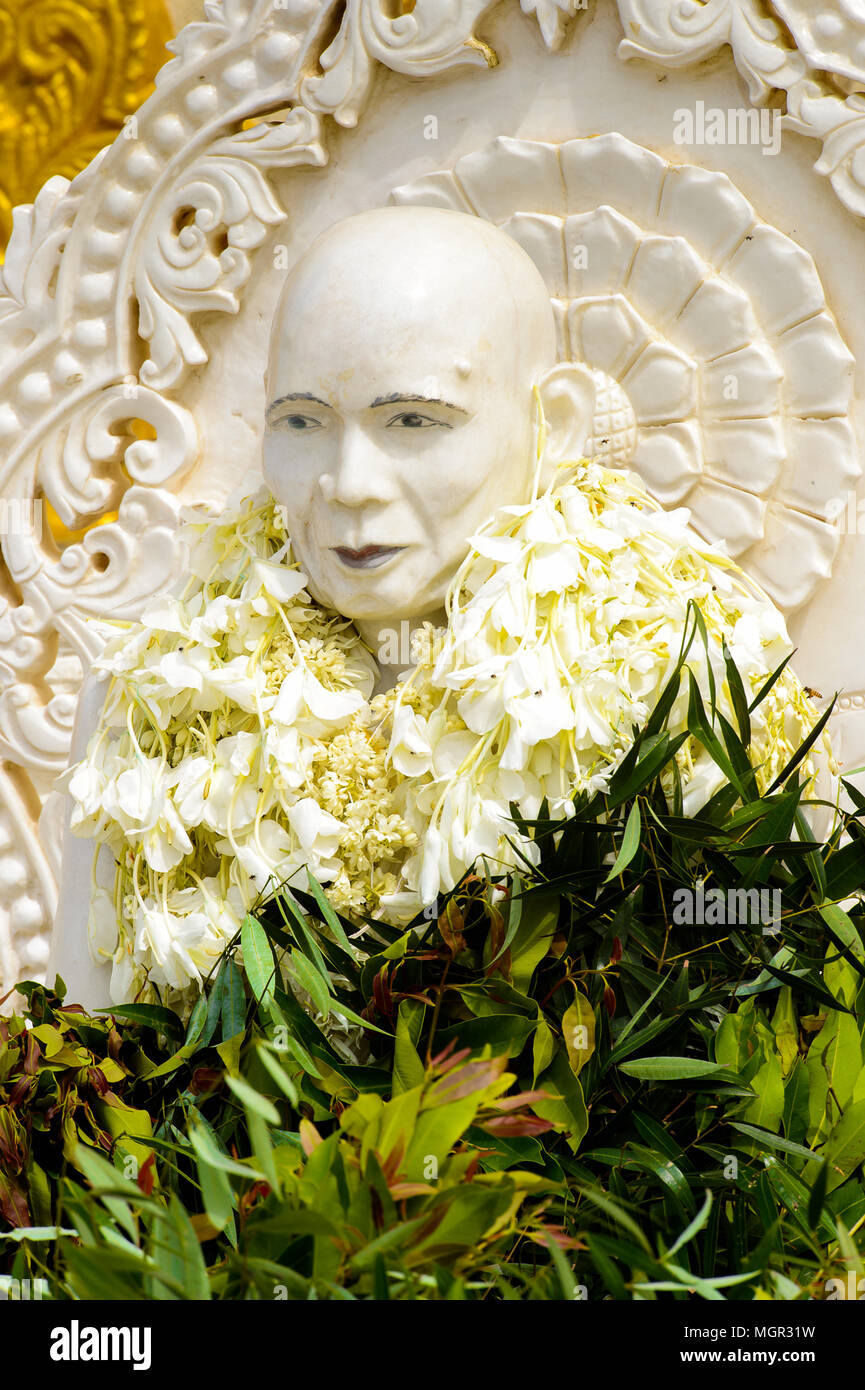 Maha Bodhi Ta Htaung ('a thousand great Bo trees'), a famous Buddhist ...