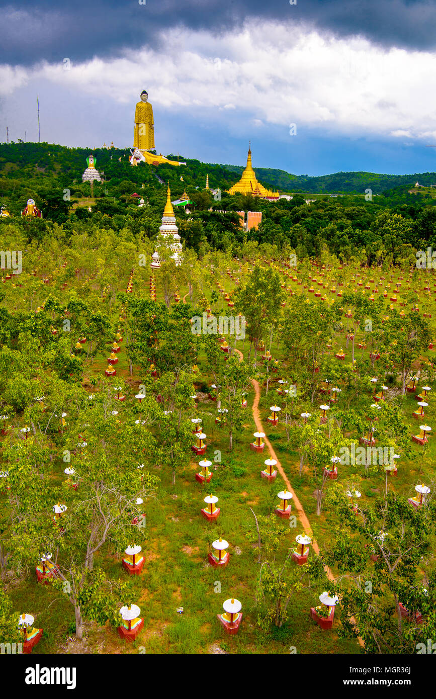 Maha Bodhi Ta Htaung ('a thousand great Bo trees'), a famous Buddhist ...