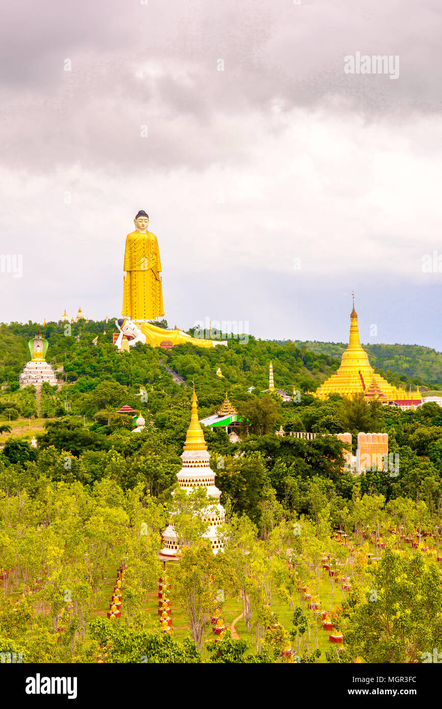 Maha Bodhi Ta Htaung ('a thousand great Bo trees'), a famous Buddhist ...