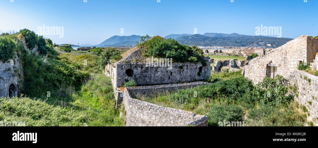 The Ruins of Santa Maura Castle, Lefkada Stock Photo - Alamy
