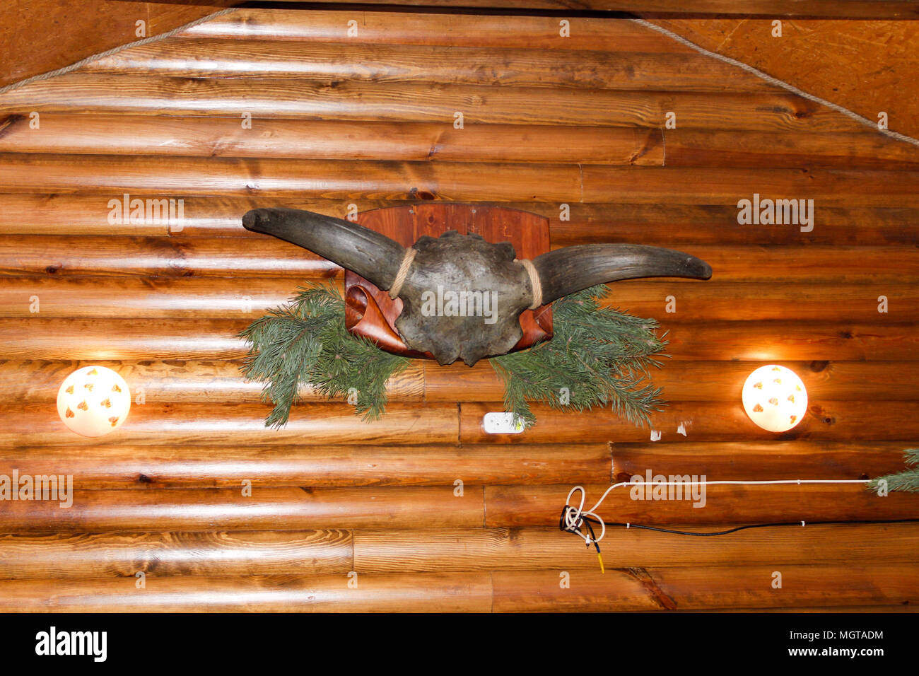 Horns wooden wall architecture hi-res stock photography and images - Alamy