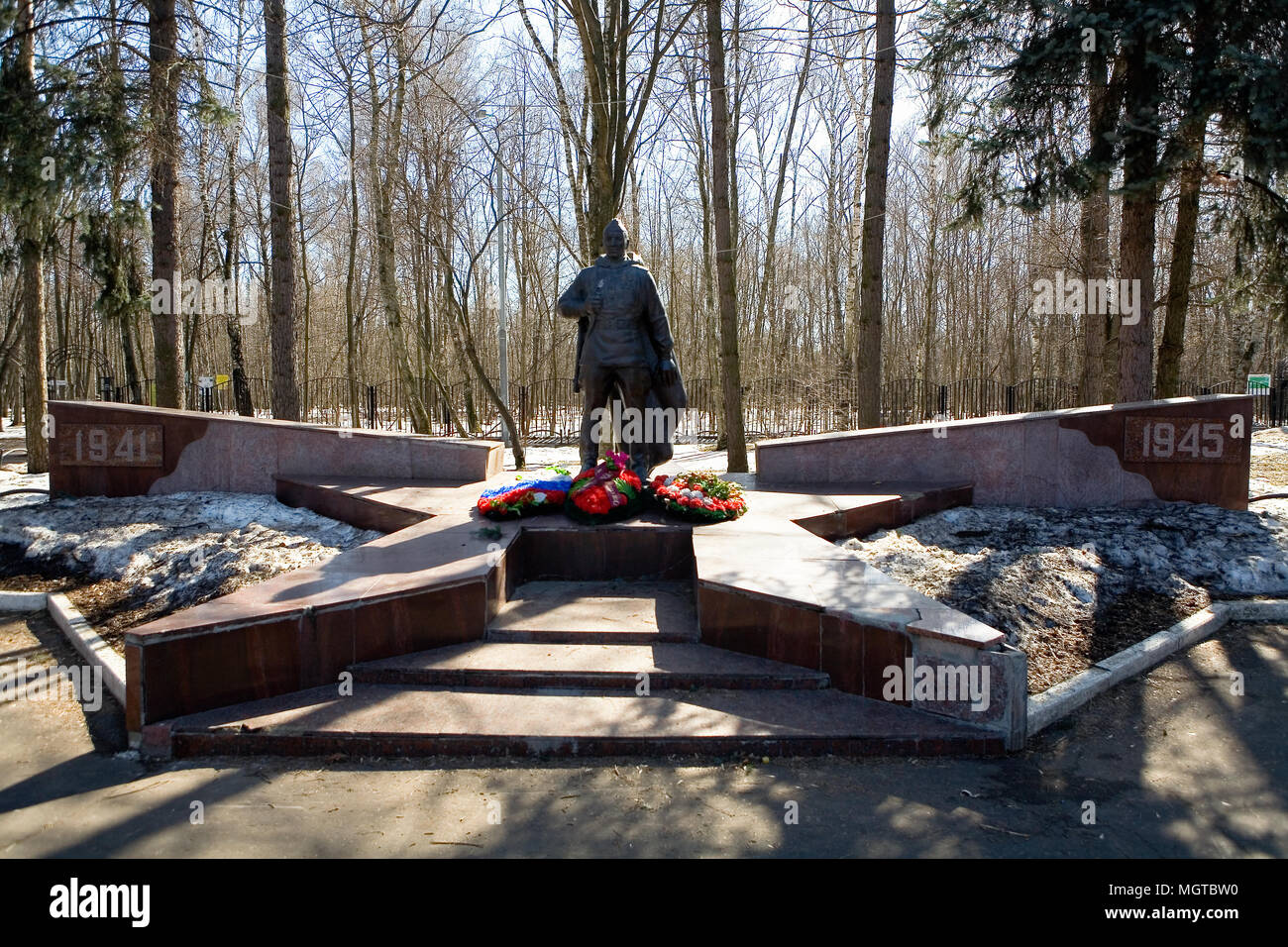 Soviet liberator soldier monument in hi-res stock photography and ...
