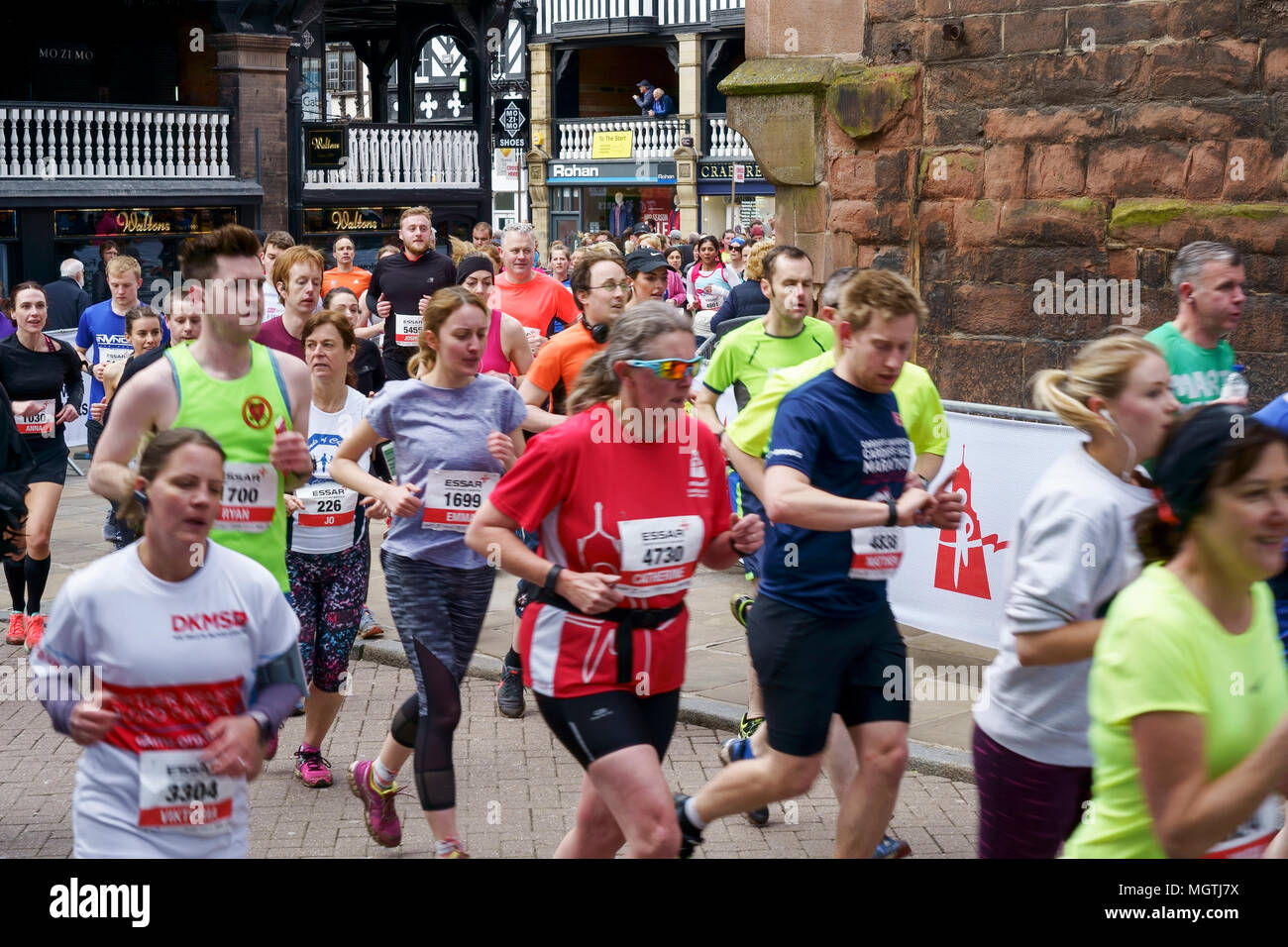 Chester essar half marathon hi-res stock photography and images - Alamy