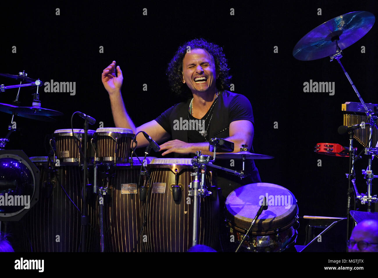 Yoel del sol hi-res stock photography and images - Alamy