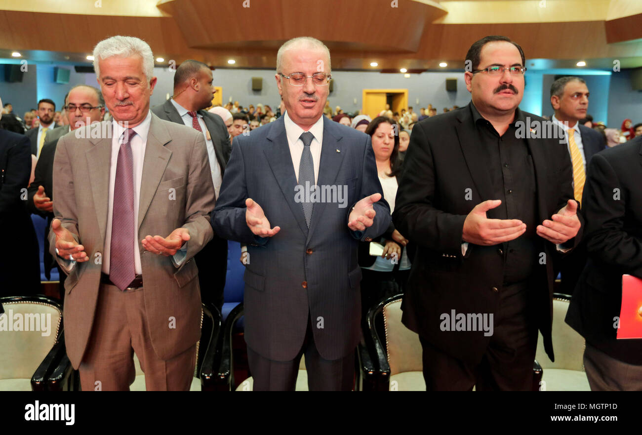 Ramallah, West Bank, Palestinian Territory. 29th Apr, 2018. Palestinian ...
