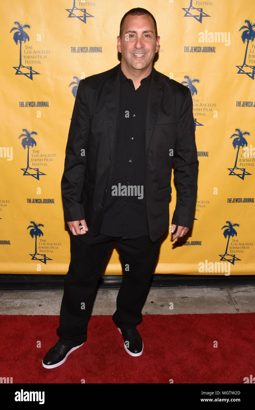 Beverly Hills, USA. 28th Apr, 2018. Steve Weinberger arrives at the ...