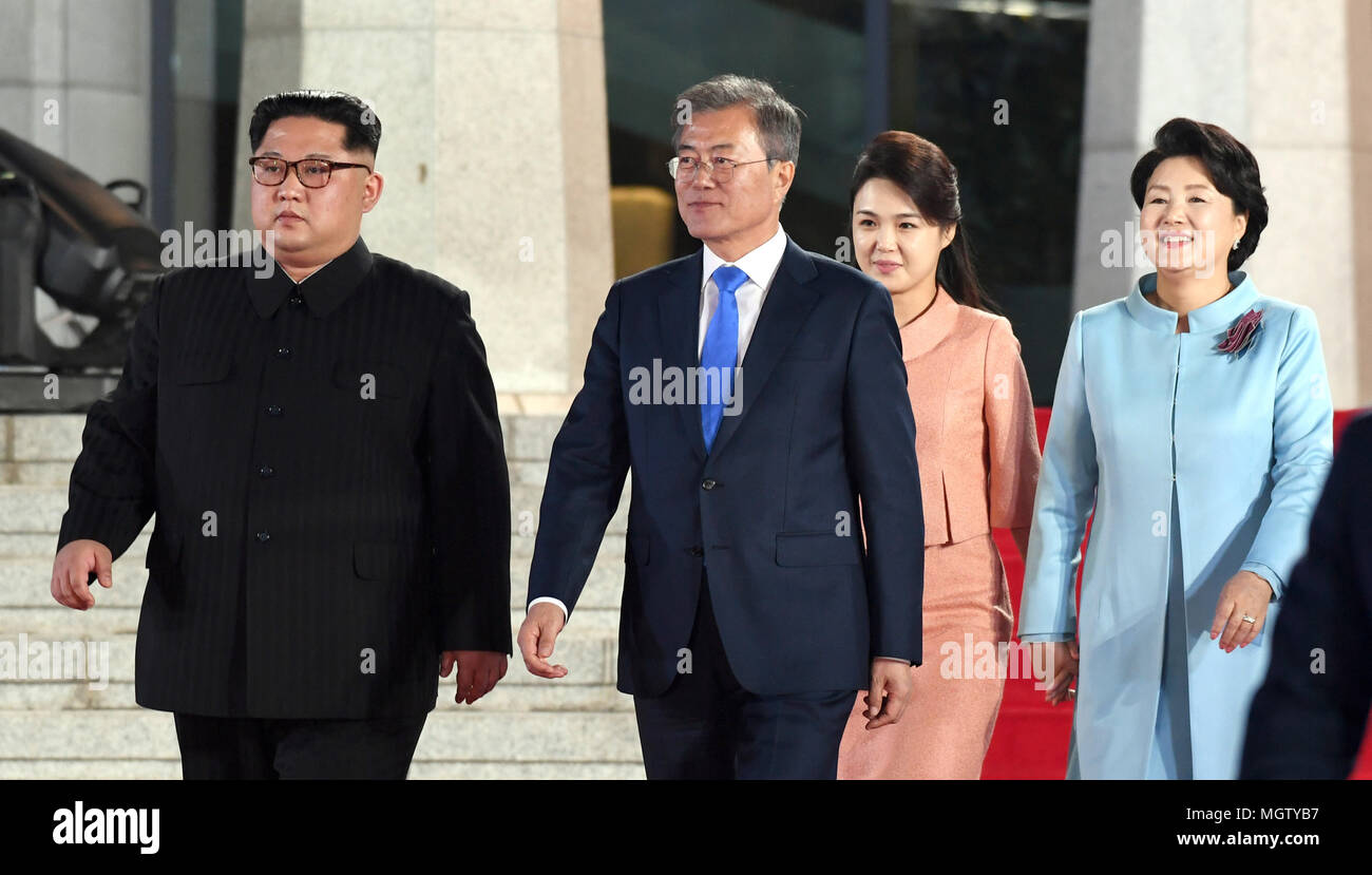 Moon Jae-In, Kim Jung-Sook, Kim Jong-Un and Ri Sol-Ju, Apr 27, 2018 ...