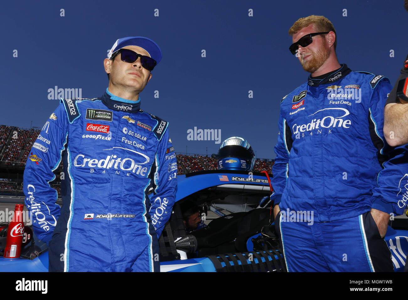 Talladega, Alabama, USA. 29th Apr, 2018. Kyle Larson (42) hangs out on ...
