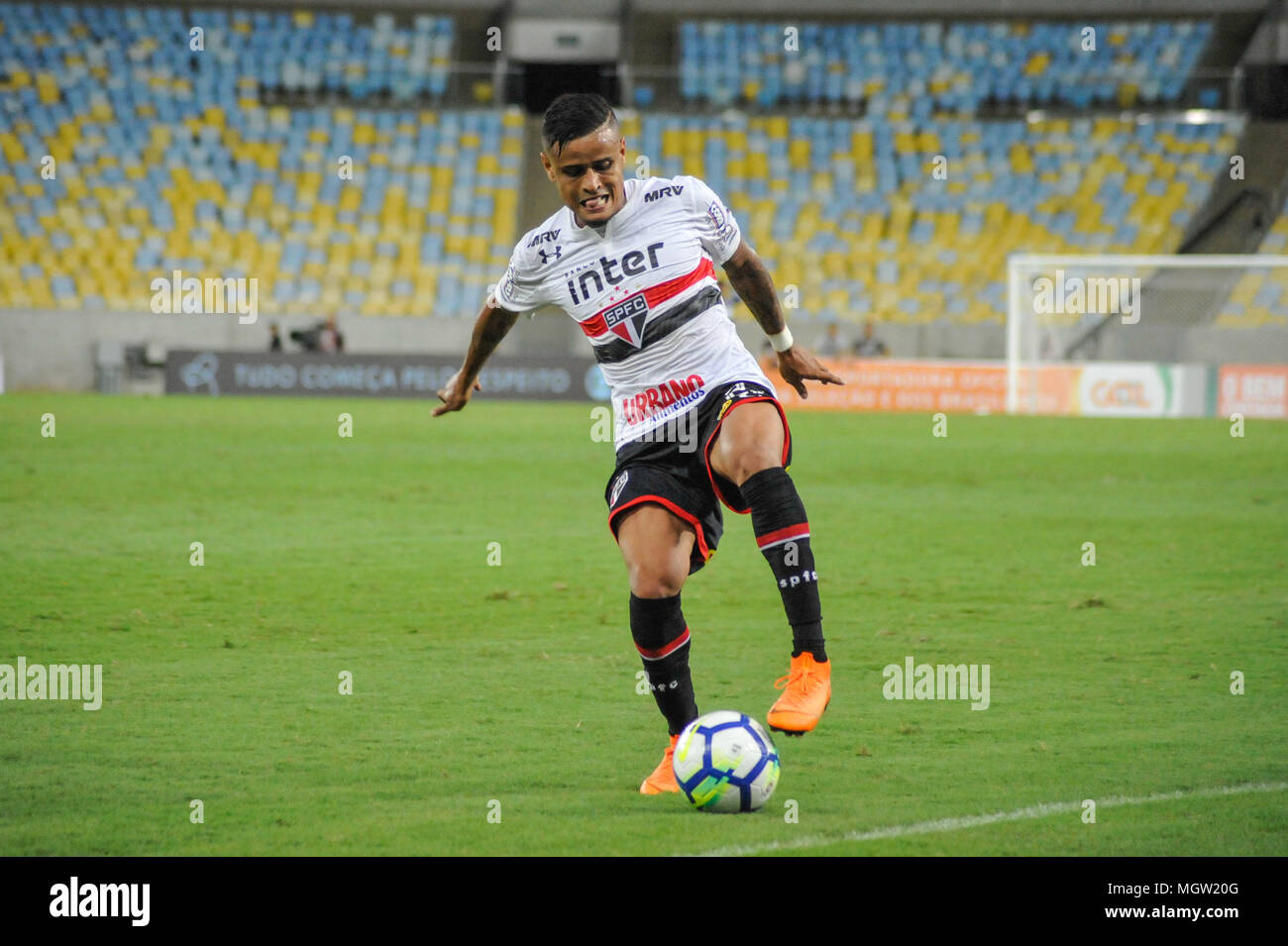 Rio De Janeiro, Brazil. 29th Apr, 2018. Everton during Fluminense and ...