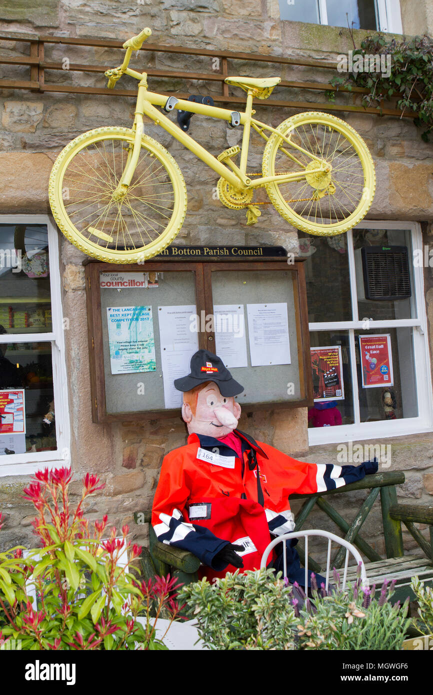 Wray village scarecrow festival Stock Photo - Alamy