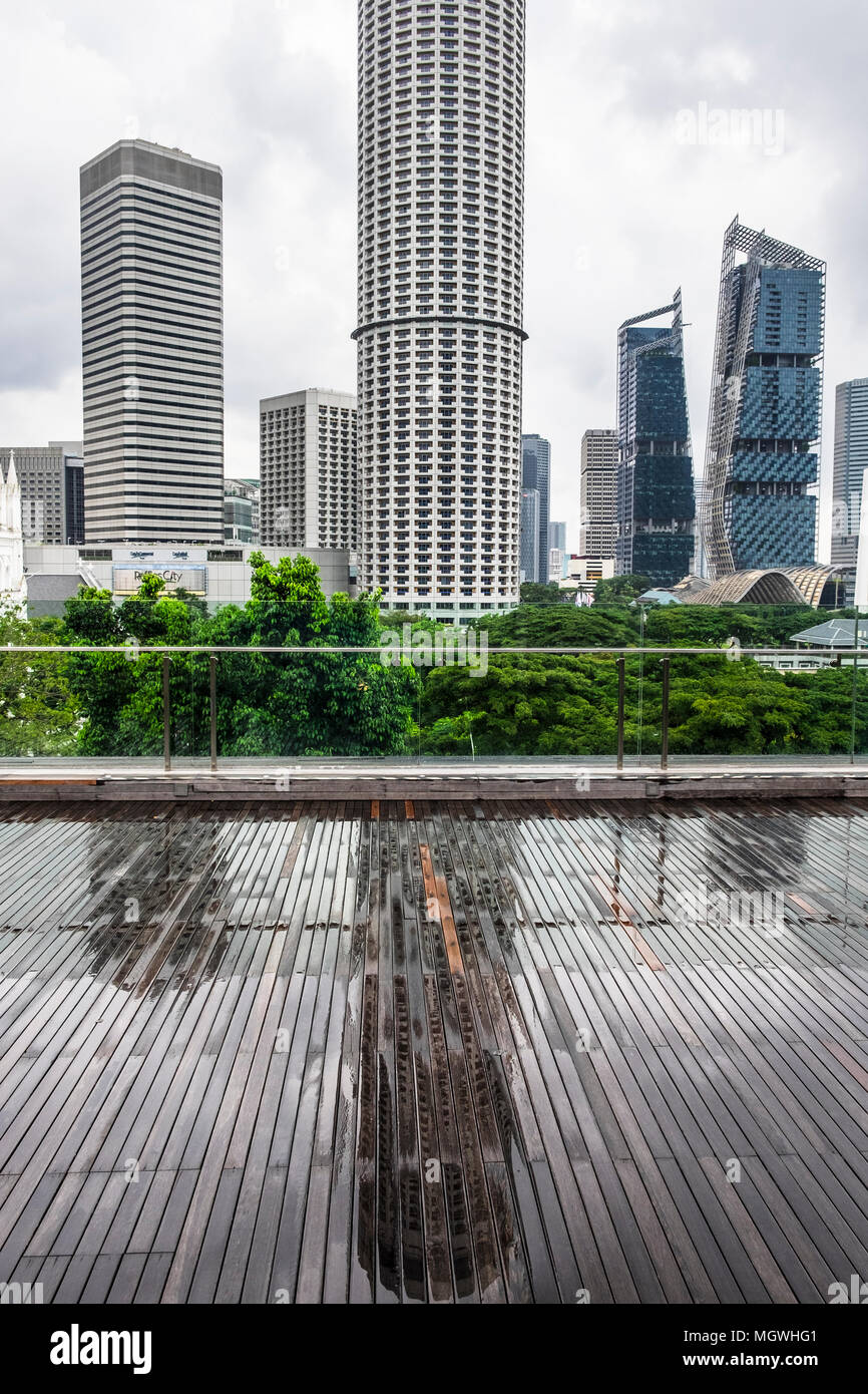 Rooftop garden, National Gallery of Singapore, with city buildings in ...
